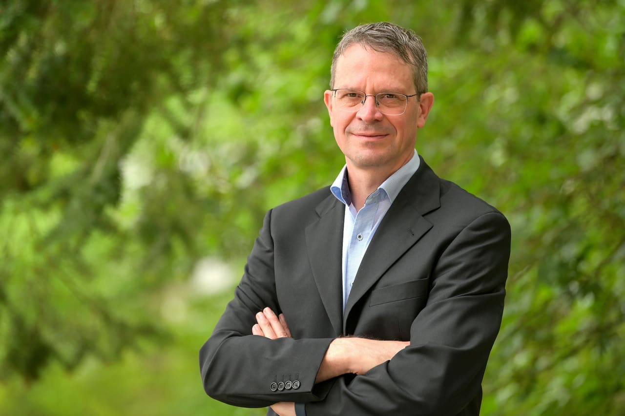 2026 Max Perutz Lecture to be given by Dirk Görlich | MRC Laboratory of ...